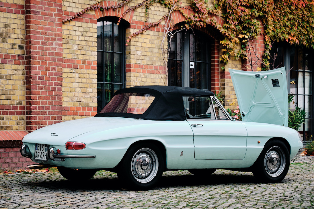Classic Alfa Romeo | Spider Duetto