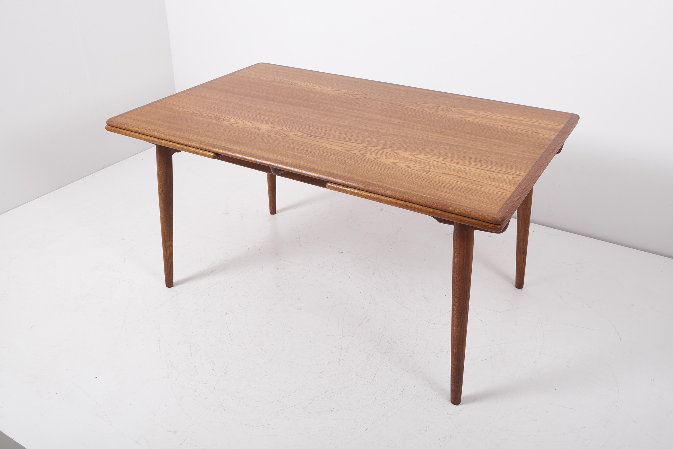 Hans Wegner AT-312 Dining Table in Oak for Andreas Tuck