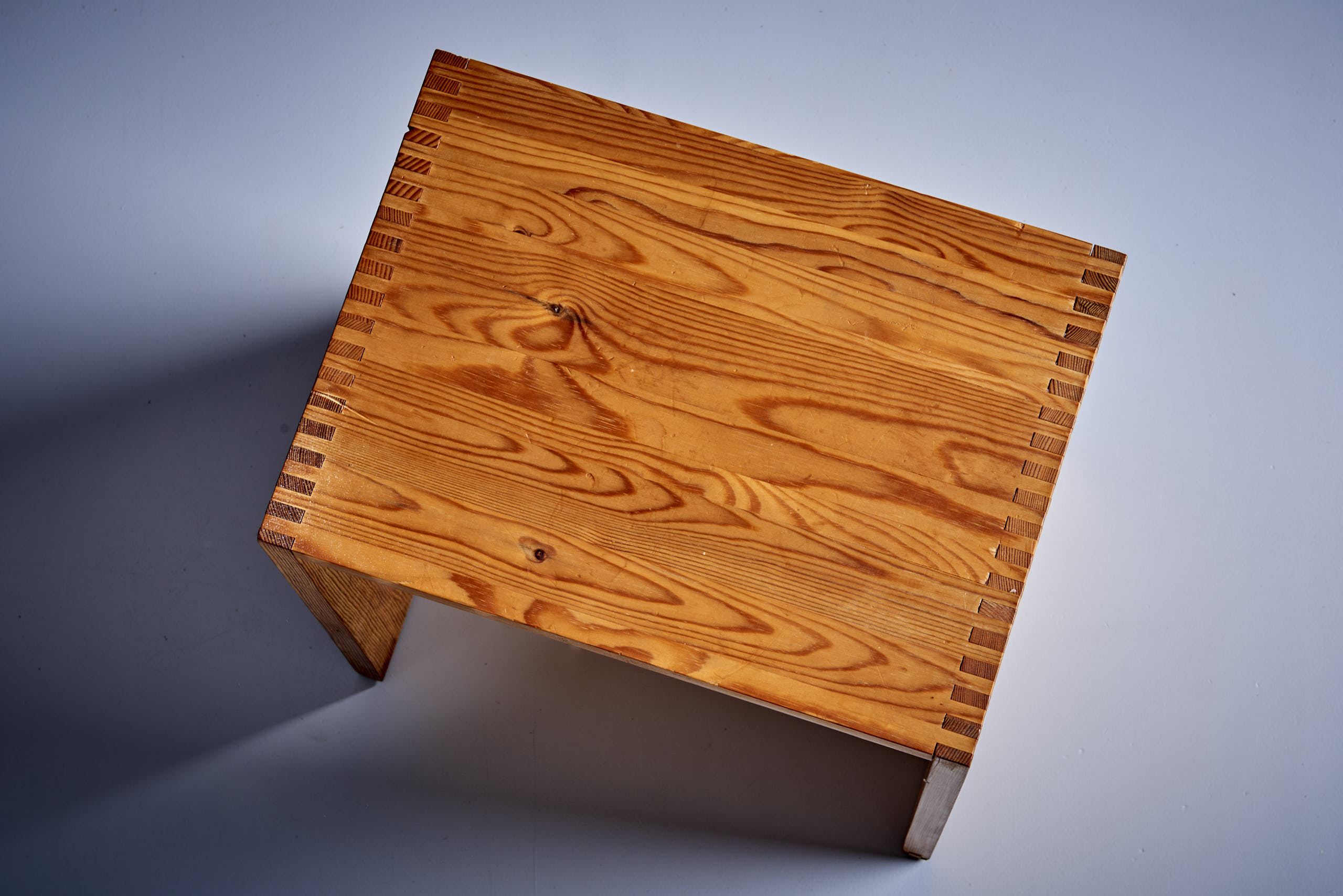 Ulm Stool